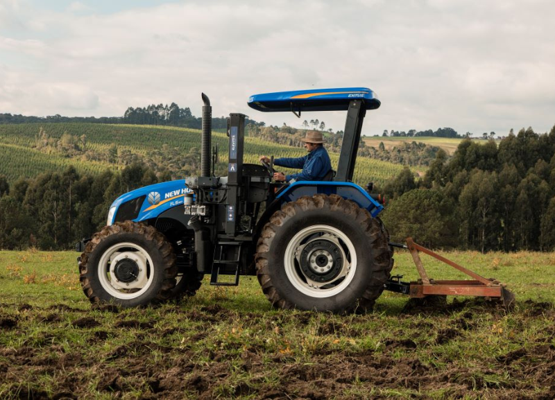 Revista MT - New Holland lança 1º trator agrícola do mundo acessível a ...